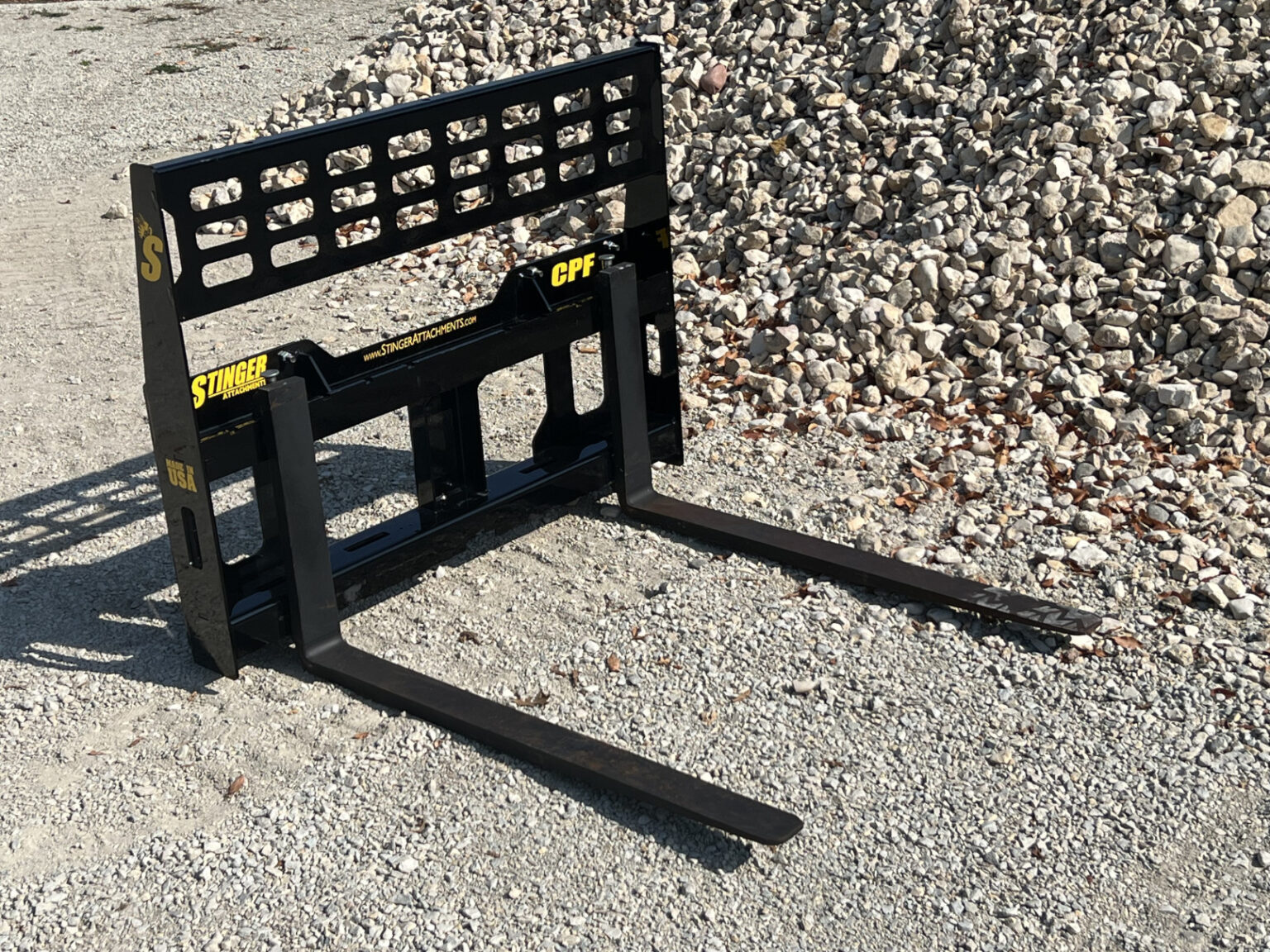 Stinger Compact Class 2 Pallet Fork - Illiana Attachments